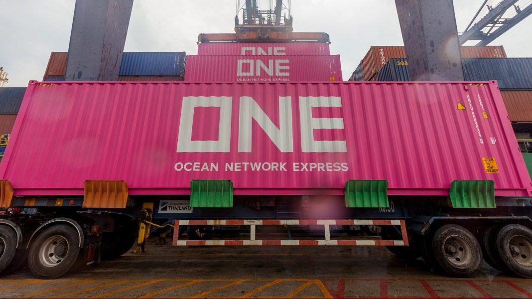ตู้สินค้าชุดแรกของ ONE Line ได้รับการขนส่งมายังท่าเรือแหลมฉบัง ...