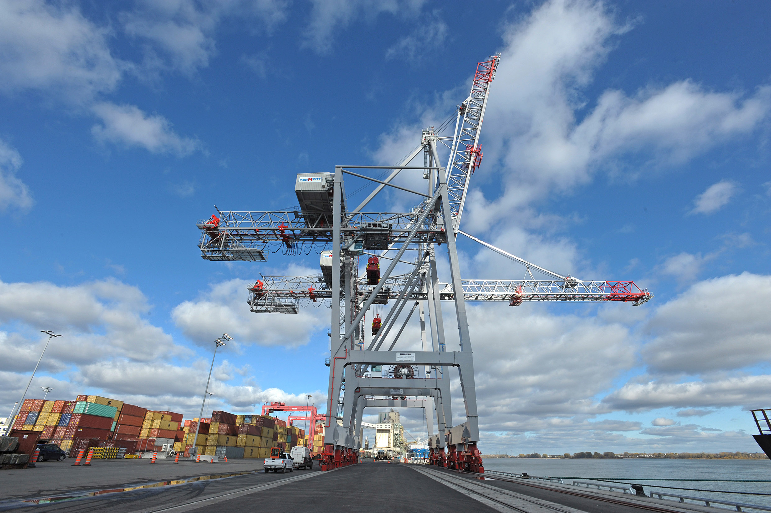 Termont Montreal Places Order with Liebherr for STS and RMG Cranes ...