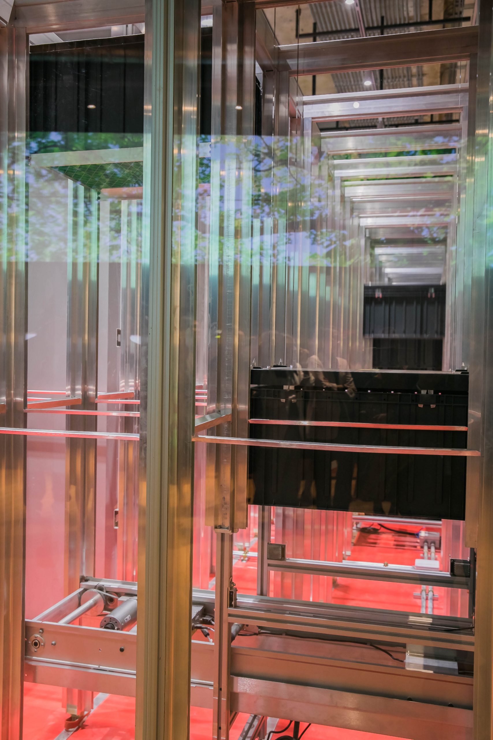 SMART ROBOTICS TO INSPIRE AN INNOVATIVE SHOPPING EXPERIENCE - Logistics ...