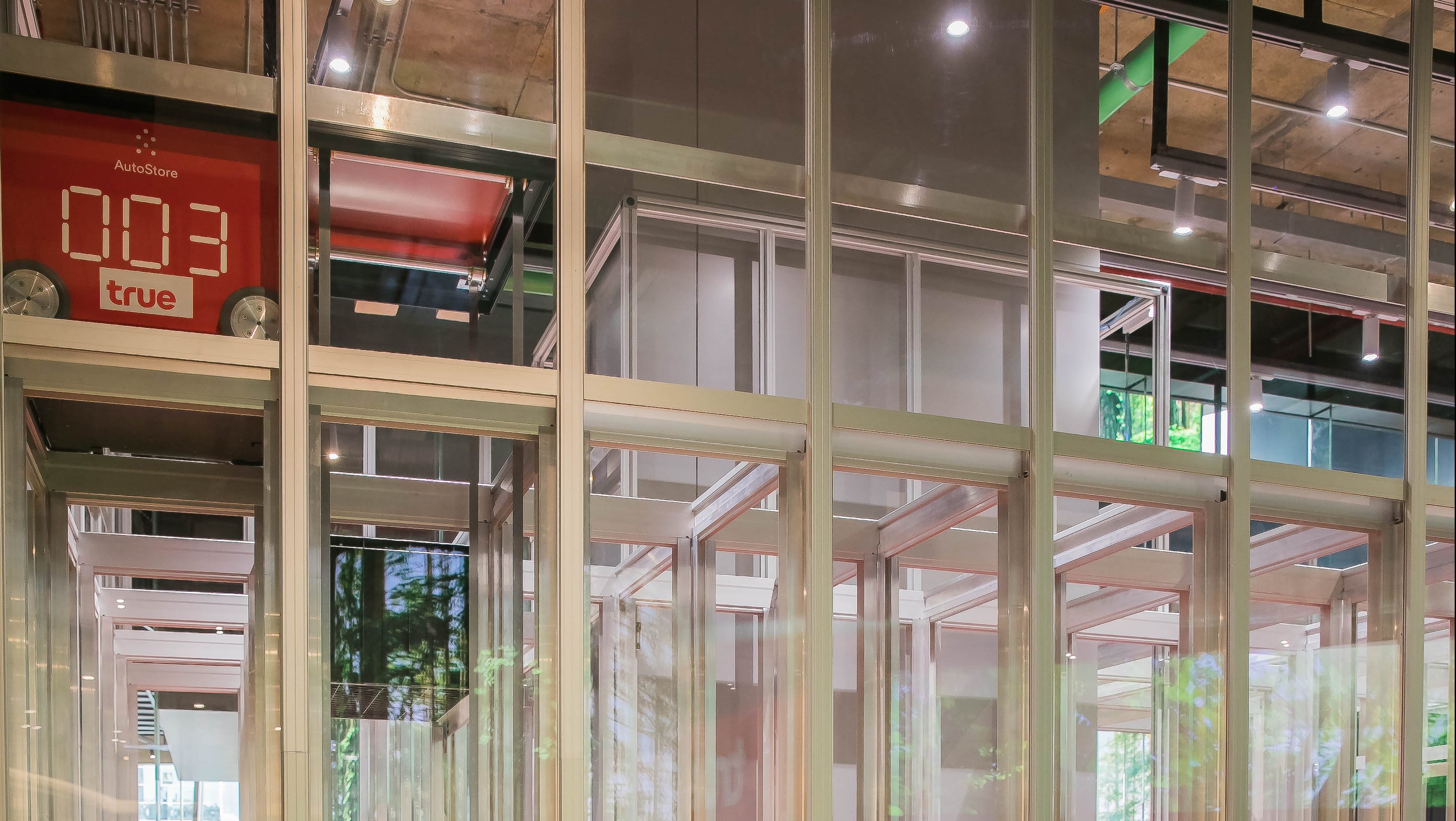 SMART ROBOTICS TO INSPIRE AN INNOVATIVE SHOPPING EXPERIENCE - Logistics ...