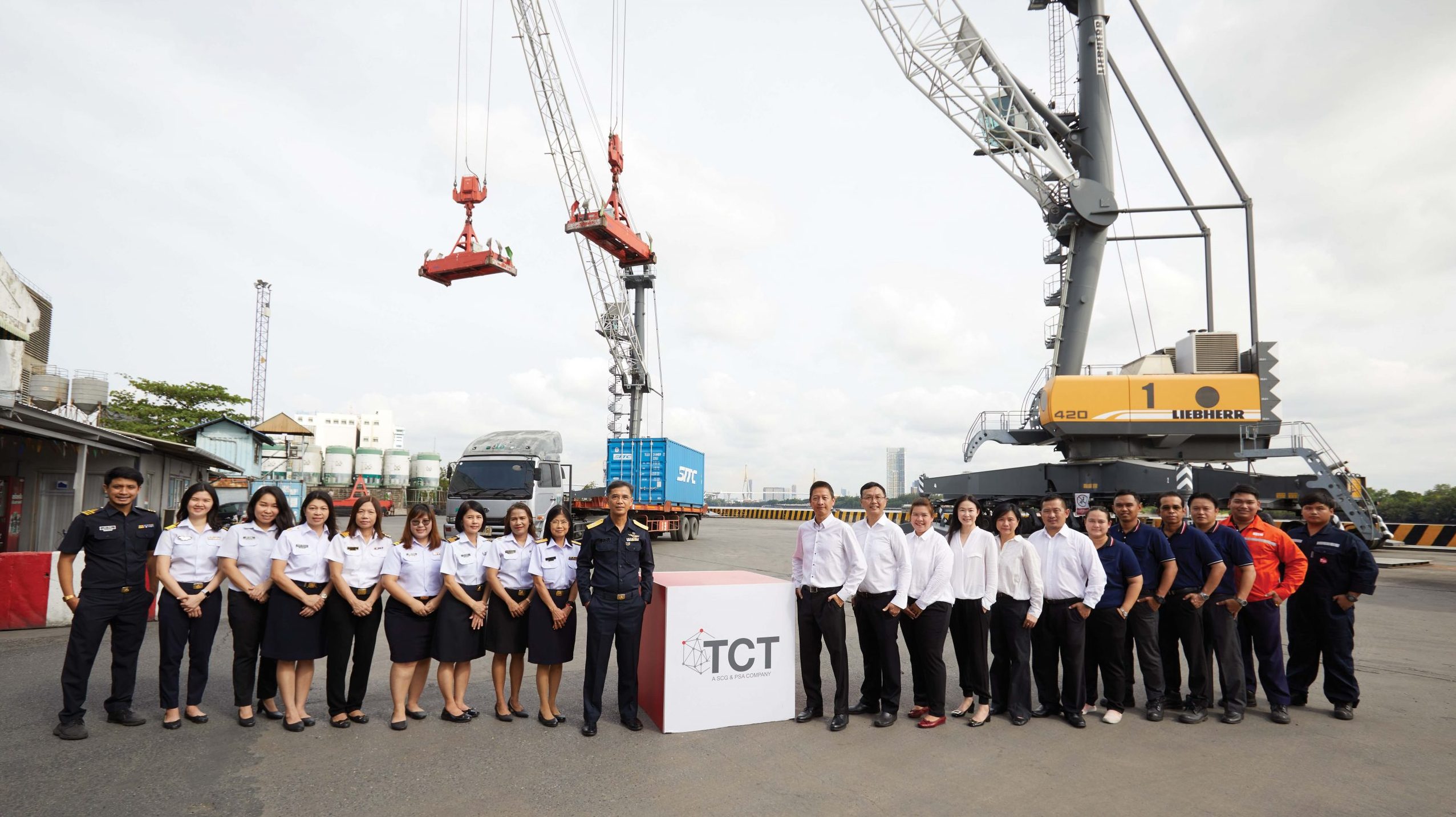 Customs Team in Thai Connectivity Terminal - Logistics Manager