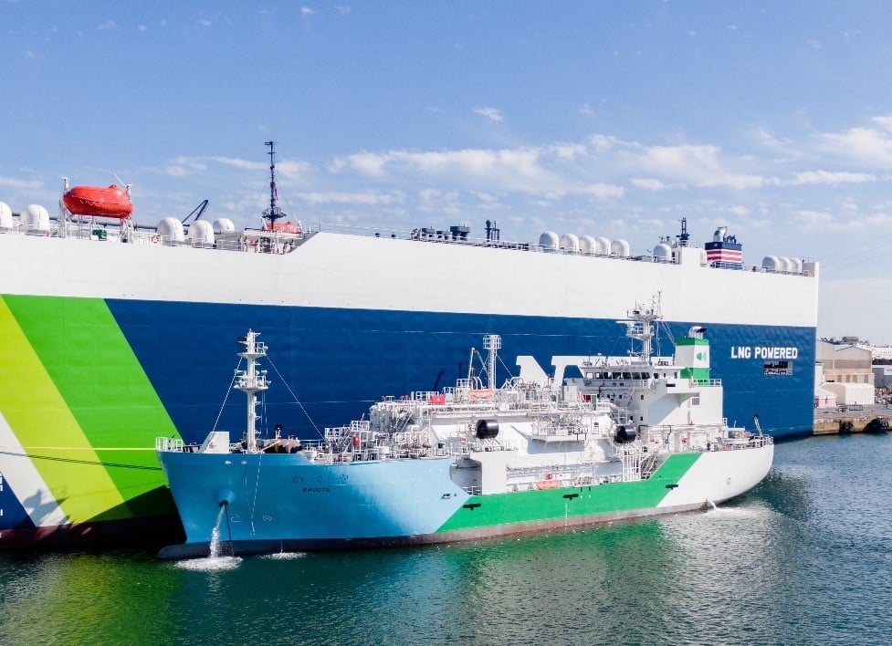 "K" Line Announces First Ship-to-Ship LNG Bunkering Business to ...
