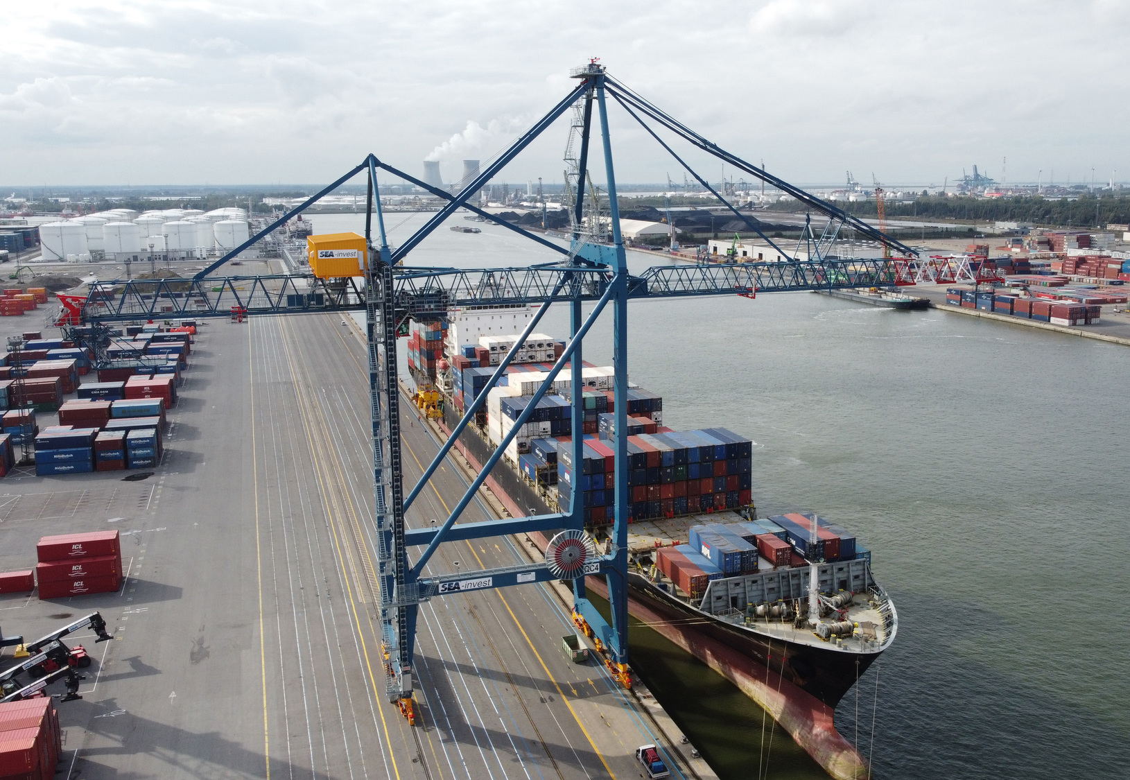 SEA-invest สั่งซื้อเครนหน้าท่าเพิ่มอีก 2 ตัวให้กับท่าเทียบเรือ Antwerp ...