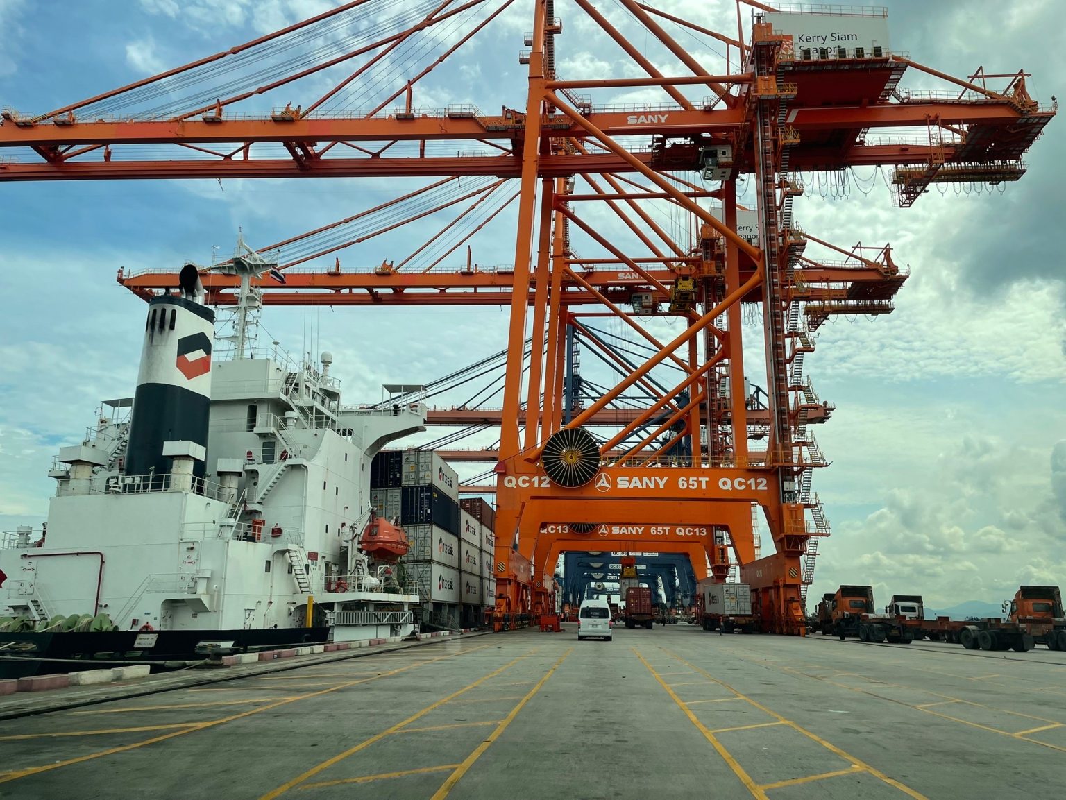 Interasia Lines (Thailand) จัดกิจกรรมเยี่ยมชมเรือ IAL001 ขณะเข้าเทียบ ...