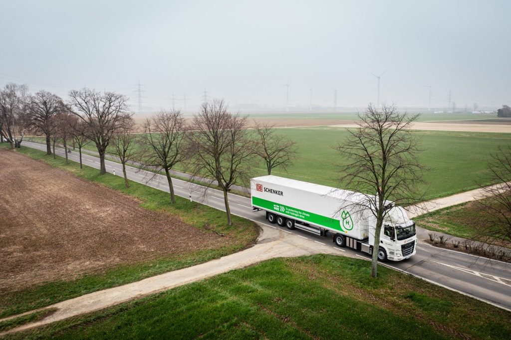 DB Schenker and hylane unveil 40-ton Truck powered by Hydrogen