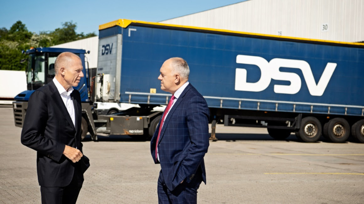 DSV บริจาคยานยนต์พร้อมอุปกรณ์ขนส่งสินค้าแก่ยูเครน - Logistics Manager