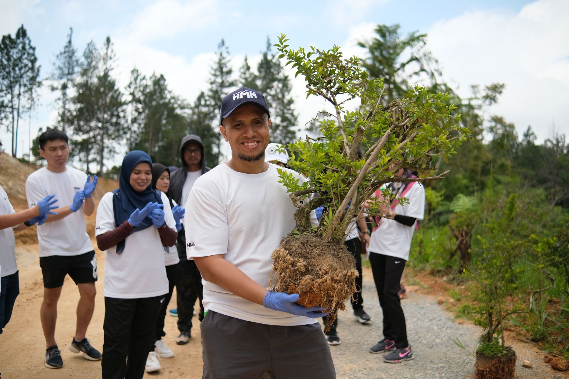 HMM Malaysia Participates in Tree-Planting Activity in Genting Highlands