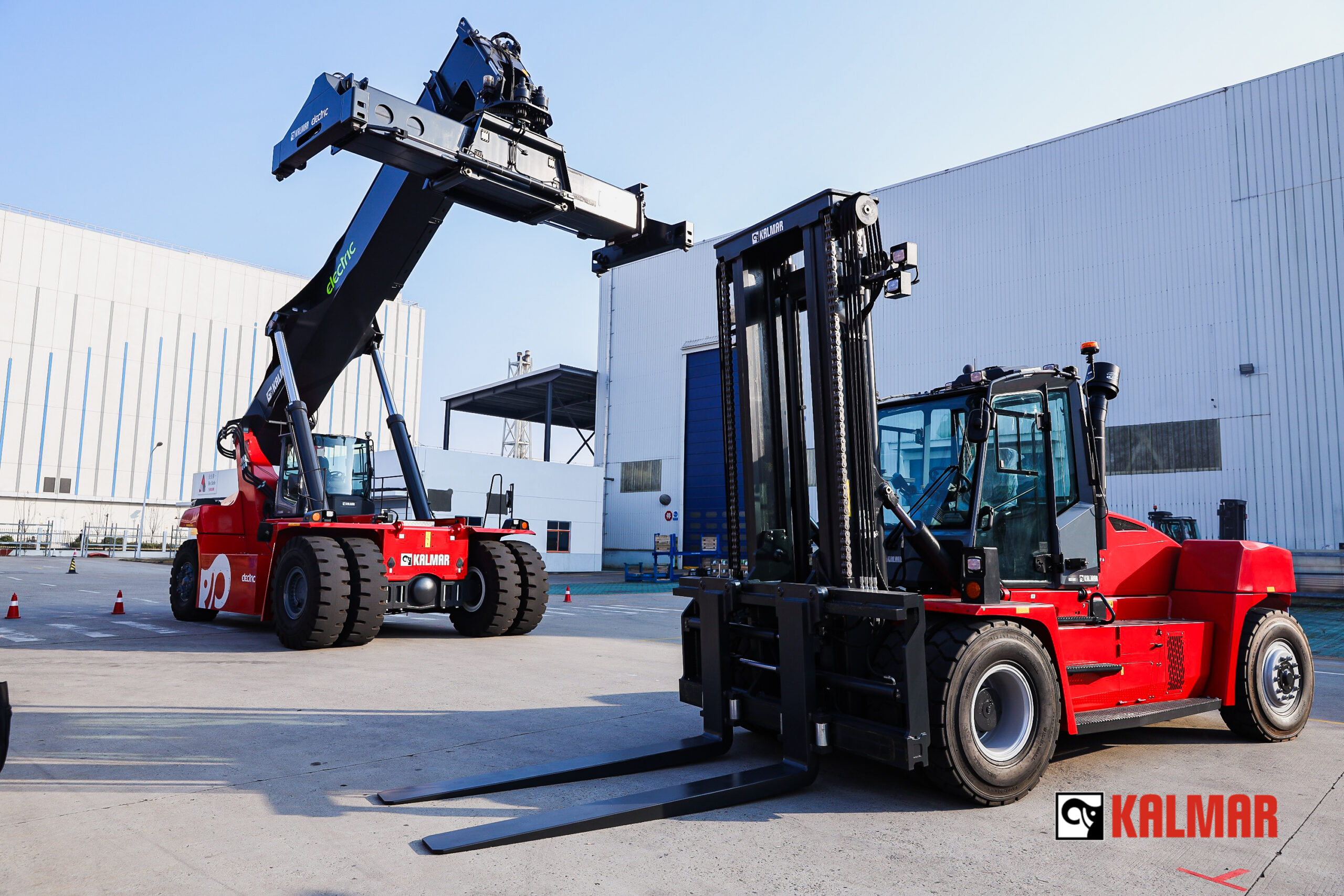 Kalmar เดินหน้าผลิตรถยกตู้สินค้าพลังงานไฟฟ้าและรถยกรุ่น Essential ใน ...