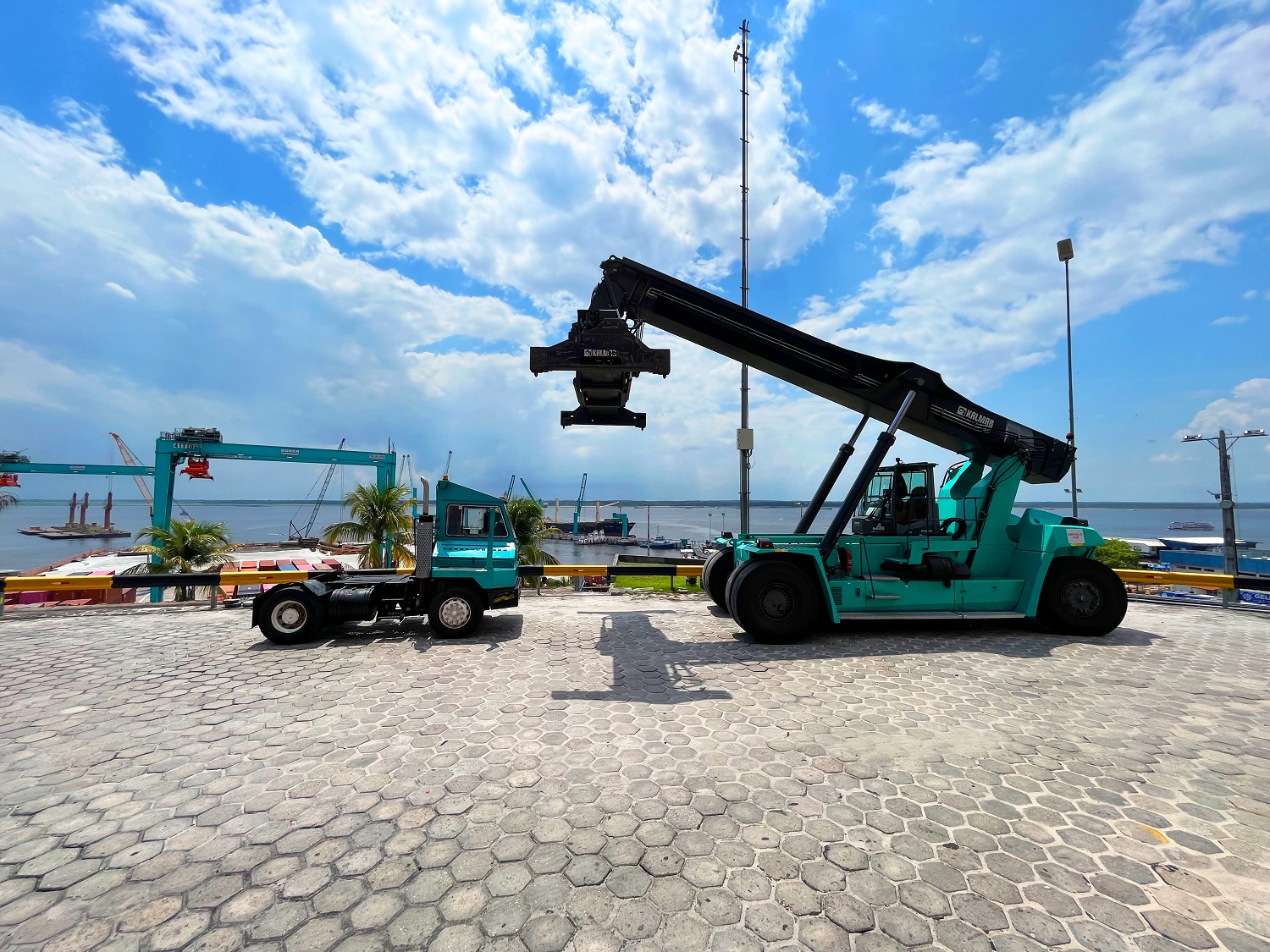 Kalmar and Super Terminais Continue Long-term Collaboration - Logistics ...