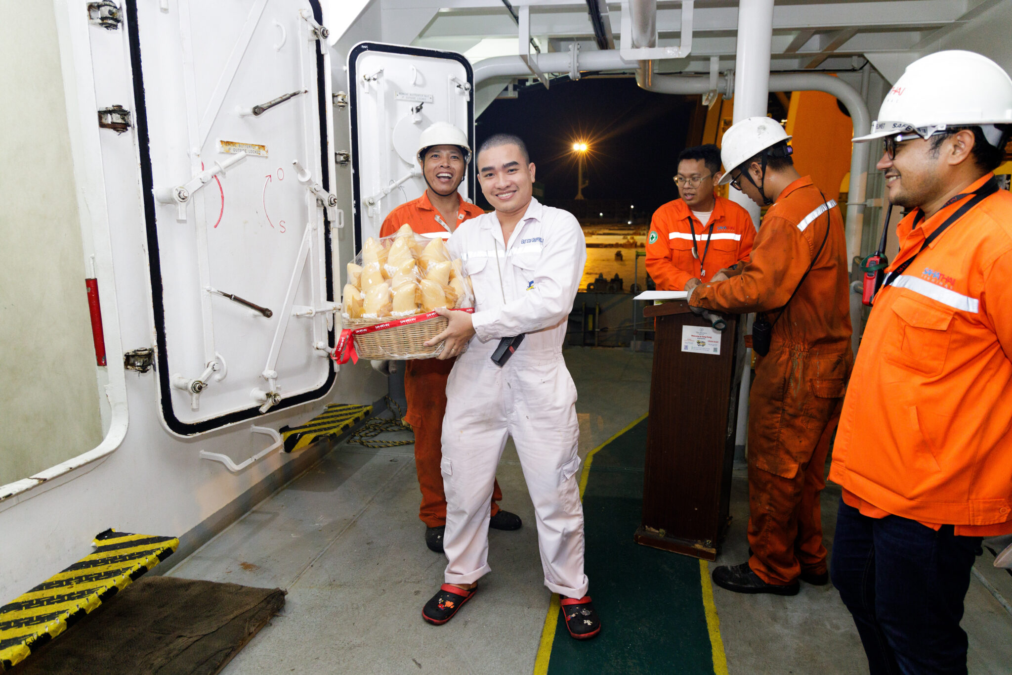 Evergreen Lines 'TMI' Service Makes First Call at Sahathai Terminal - Logistics Manager