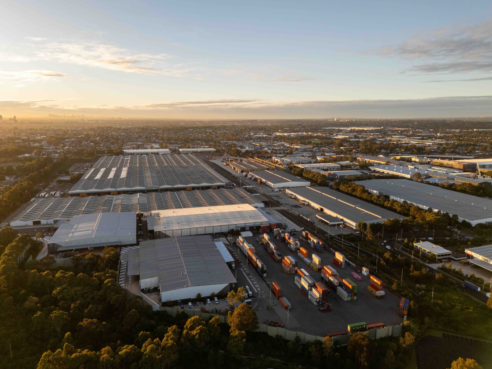 DP World ยกระดับการปฏิบัติการ พร้อมเปิดบริการขนส่งสินค้าทางราง ณ ศูนย์ ...
