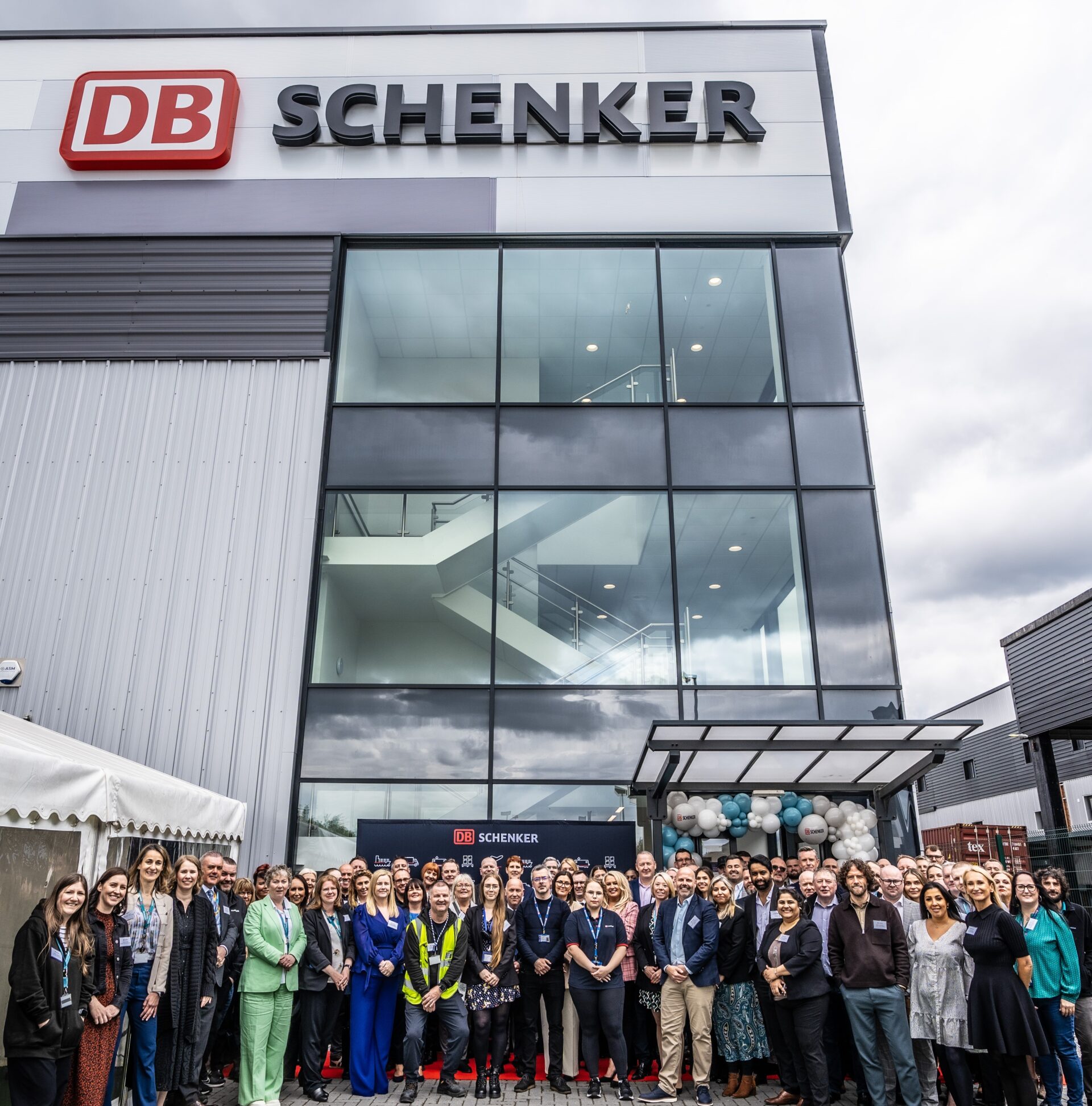 DB Schenker เปิดตัวศูนย์ปฏิบัติการแห่งใหม่ใน Manchester อย่างเป็นทางการ ...