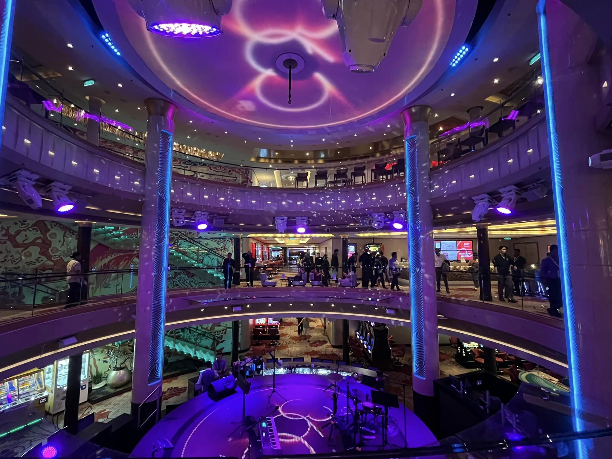 Wallem Shipping (Thailand) ต้อนรับเรือสำราญ Genting Dream เข้าเทียบท่า ...