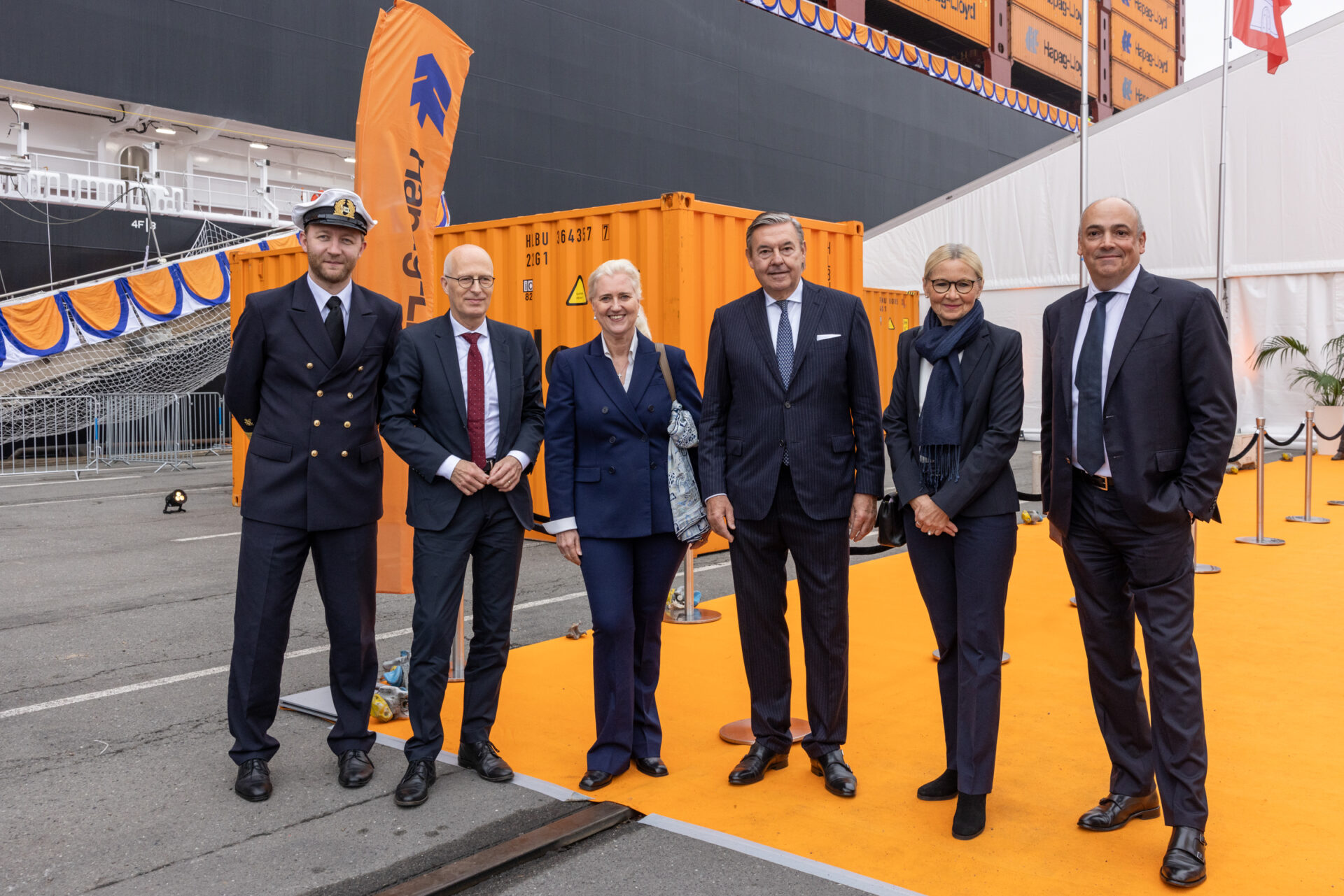 Hapag-Lloyd จัดพิธีตั้งชื่อเรือ Hamburg Express ณ ท่าเรือ Hamburg ...