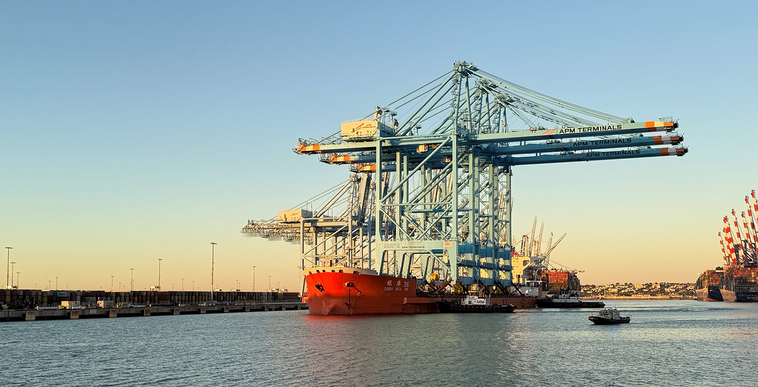 New Super Cranes Boost Efficiency at APM Terminals Pier 400 - Logistics ...