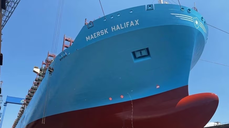 Maersk Completes First Large Container Vessel Conversion to Dual-Fuel ...