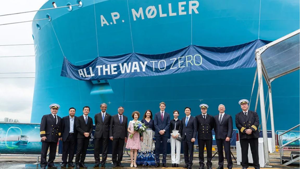 Maersk จัดพิธีตั้งชื่อเรือขนส่งสินค้าระบบเชื้อเพลิงคู่เมทานอล 'A.P ...