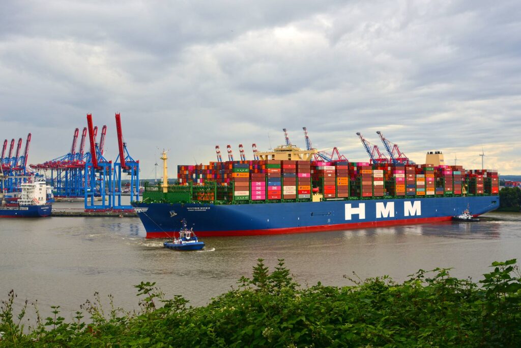 HMM Pilots Onboard 3D Printing for Vessel Maintenance - Logistics Manager